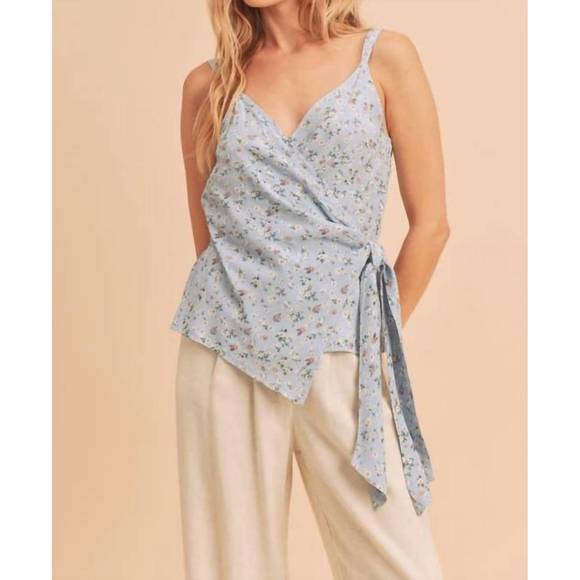 AEMI+CO | Tops | New Aemi Co Malorie Top In Sky Floral | Poshmark